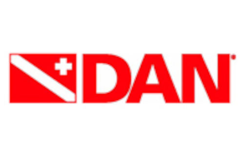 DAN Advanced Oxygen First Aid for Scuba Diving Injuries